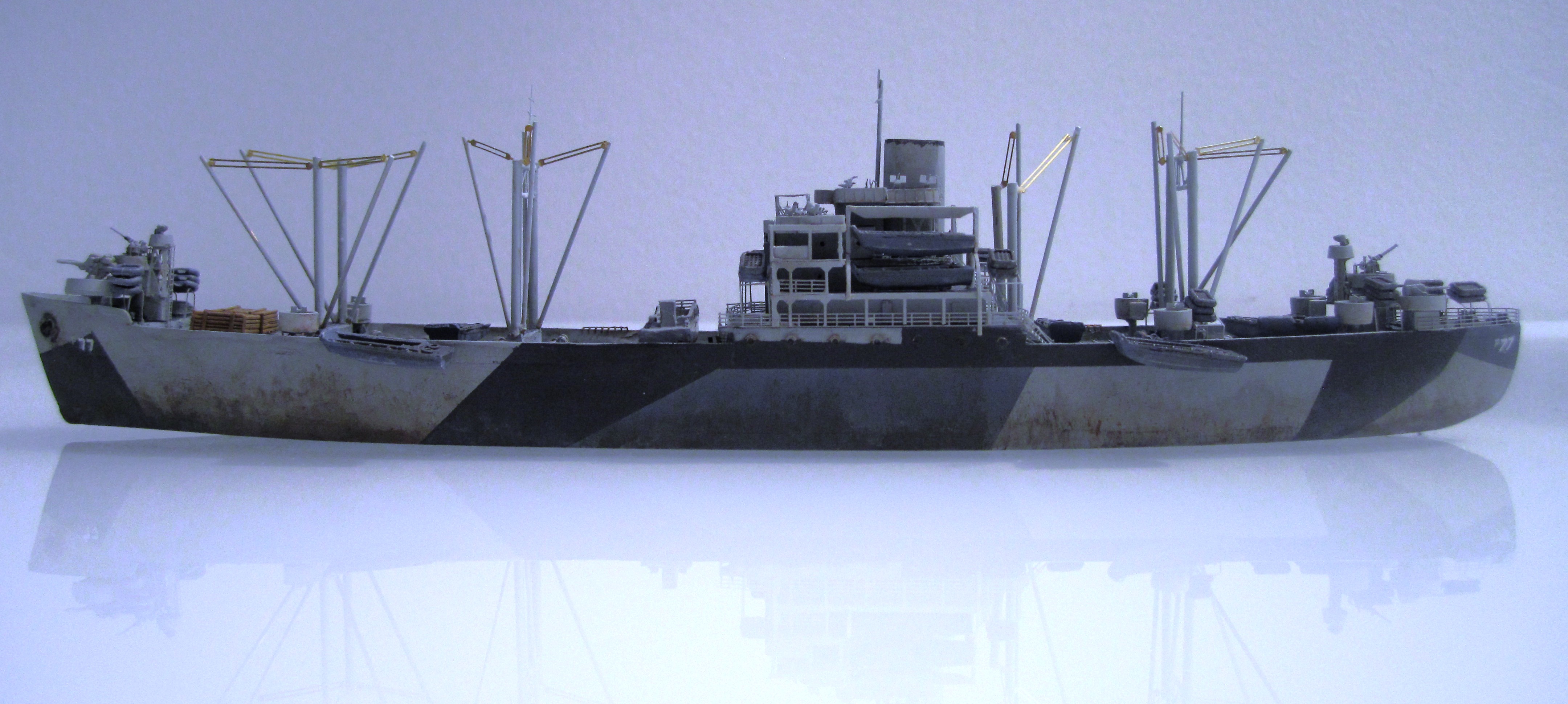 USS Thurston 1/700 à partir du kit Armerican scout de Loose cannon