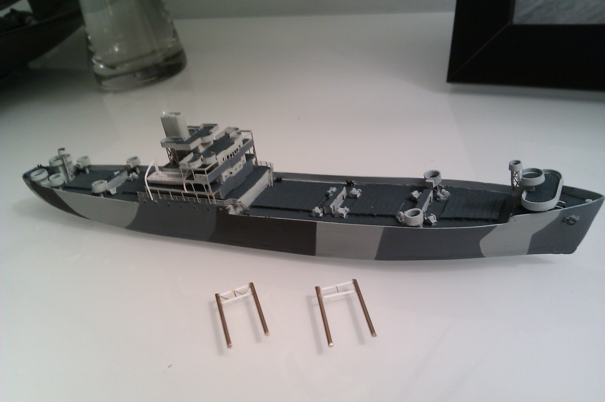 USS Thurston 1/700 à partir du kit Armerican scout de Loose cannon