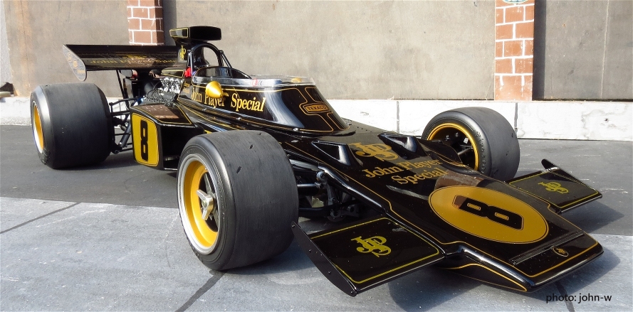 Lotus 72D, Protar 1/8th