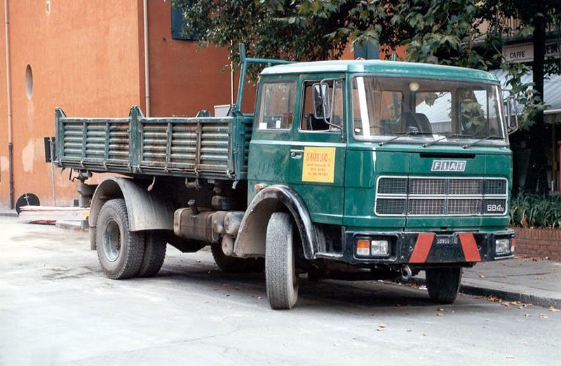 autocarro mezzo d'opera fiat 697