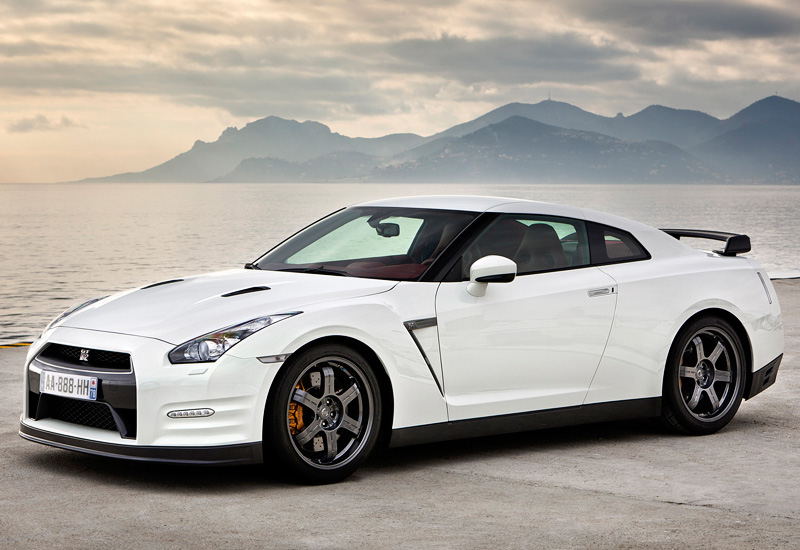 Nissan GTR 2012/2013 Uno Spettacolo