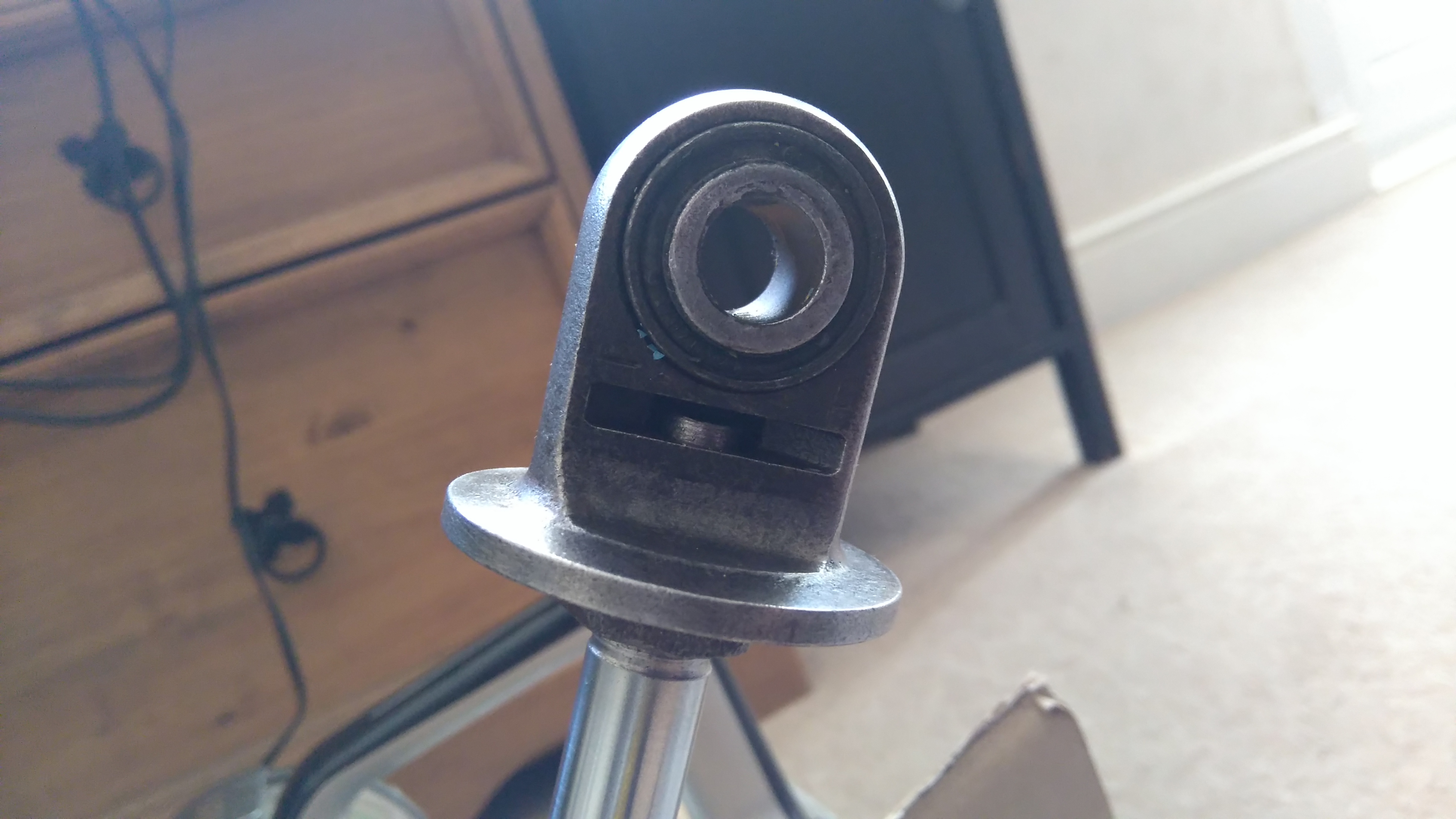 How to rebuild Koni shock?