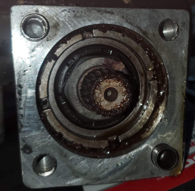 Final drive spline clean & lube