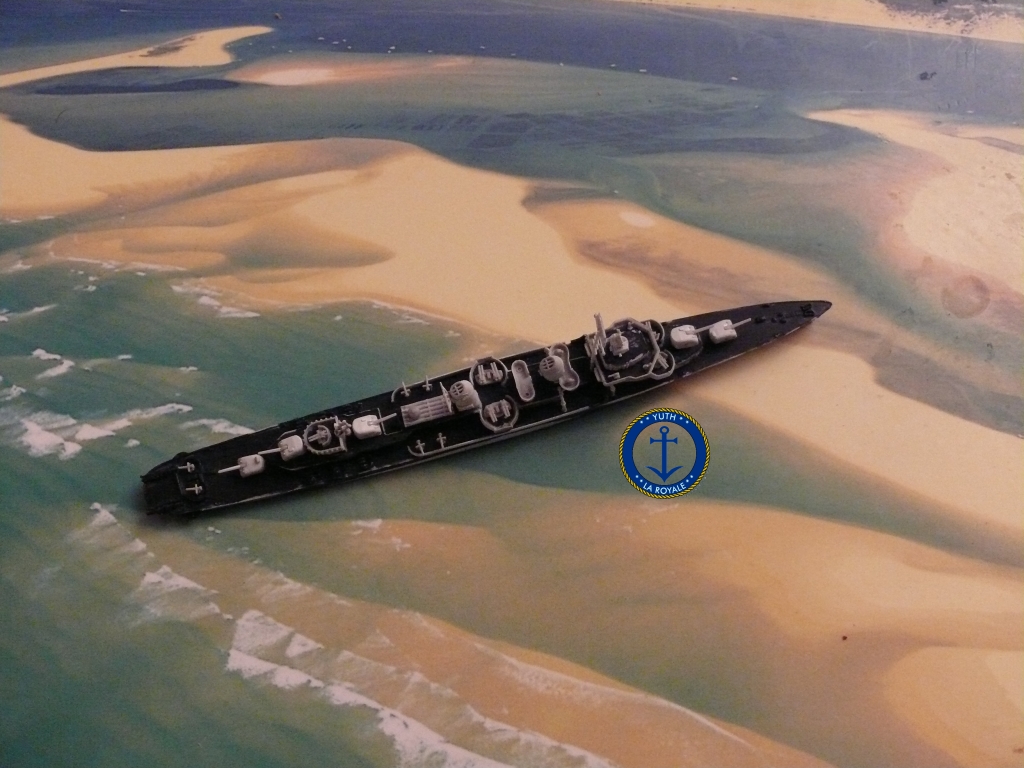 USS LUCE (Fletcher Class)