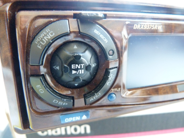 Les Clarion DRX 9175 et 9375, bombes musicales