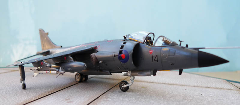 [Harrier 2013] - [Airfix] - Sea Harrier FRS 1 aux Malouines. - Page 2