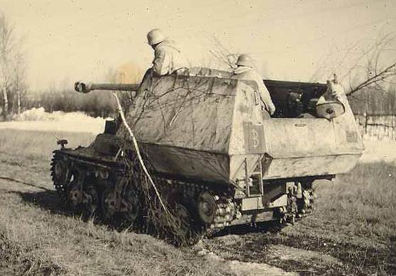 Sd. Kfz. 135 ou "Marder I" et "Lorraine Schlepper"