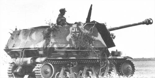 Sd. Kfz. 135 ou "Marder I" et "Lorraine Schlepper"