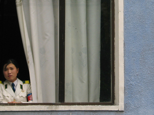 Traffic Women Gallery 6 : The Pyongyang Traffic Lady In The Window
